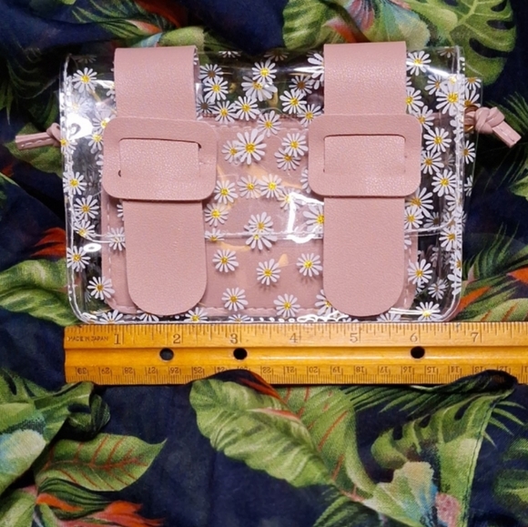 No Brand | Bags | Small Clear Daisy Crossbody Bag With Mauve Strap And ...